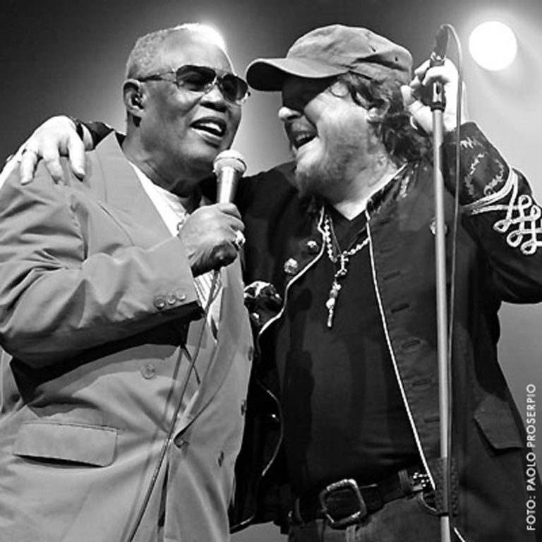 Bio – Zucchero Sugar Fornaciari | Official Website